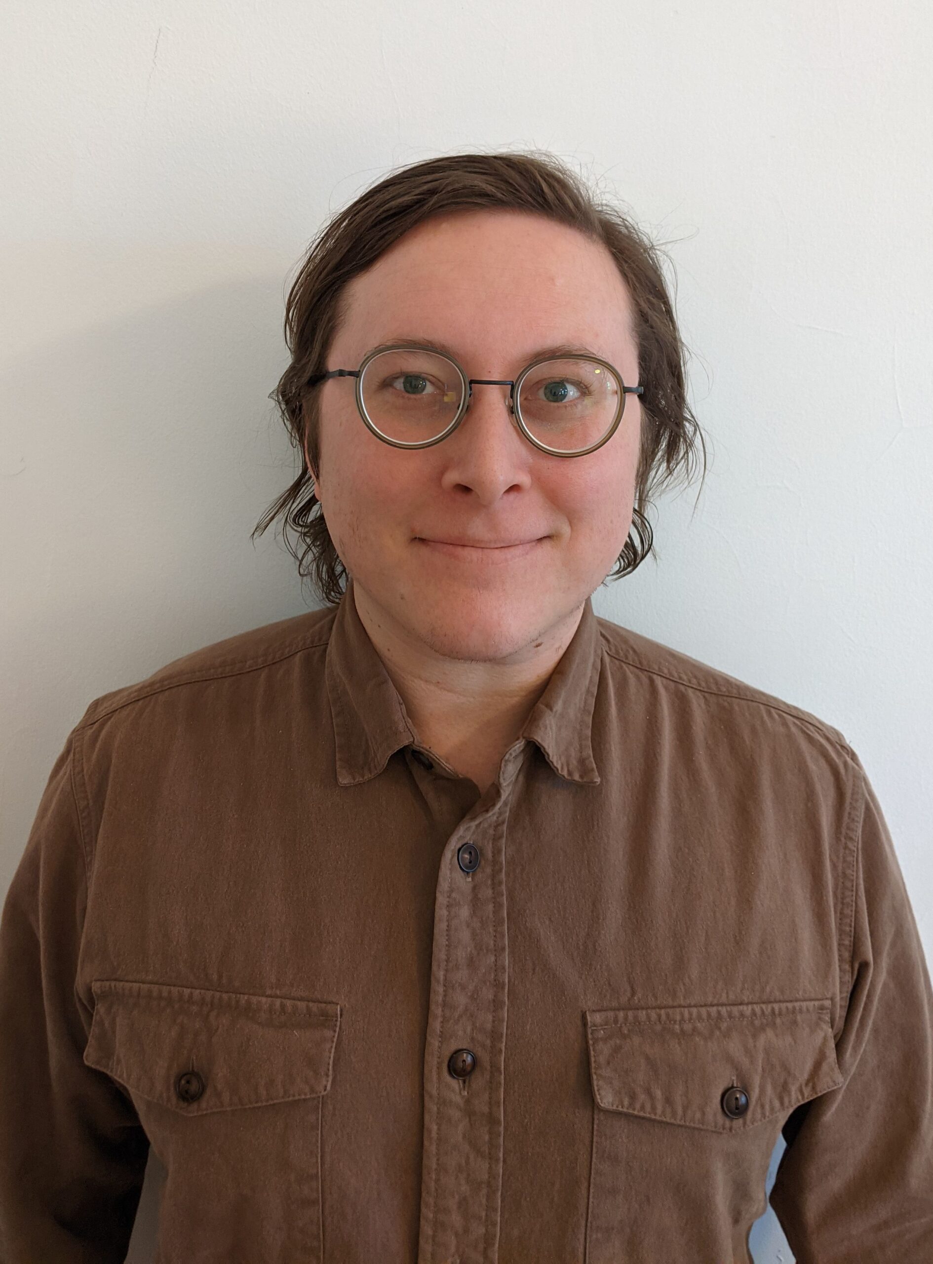 Andrew Whalen-Abraza-Árboles – Tecnología Ambiental