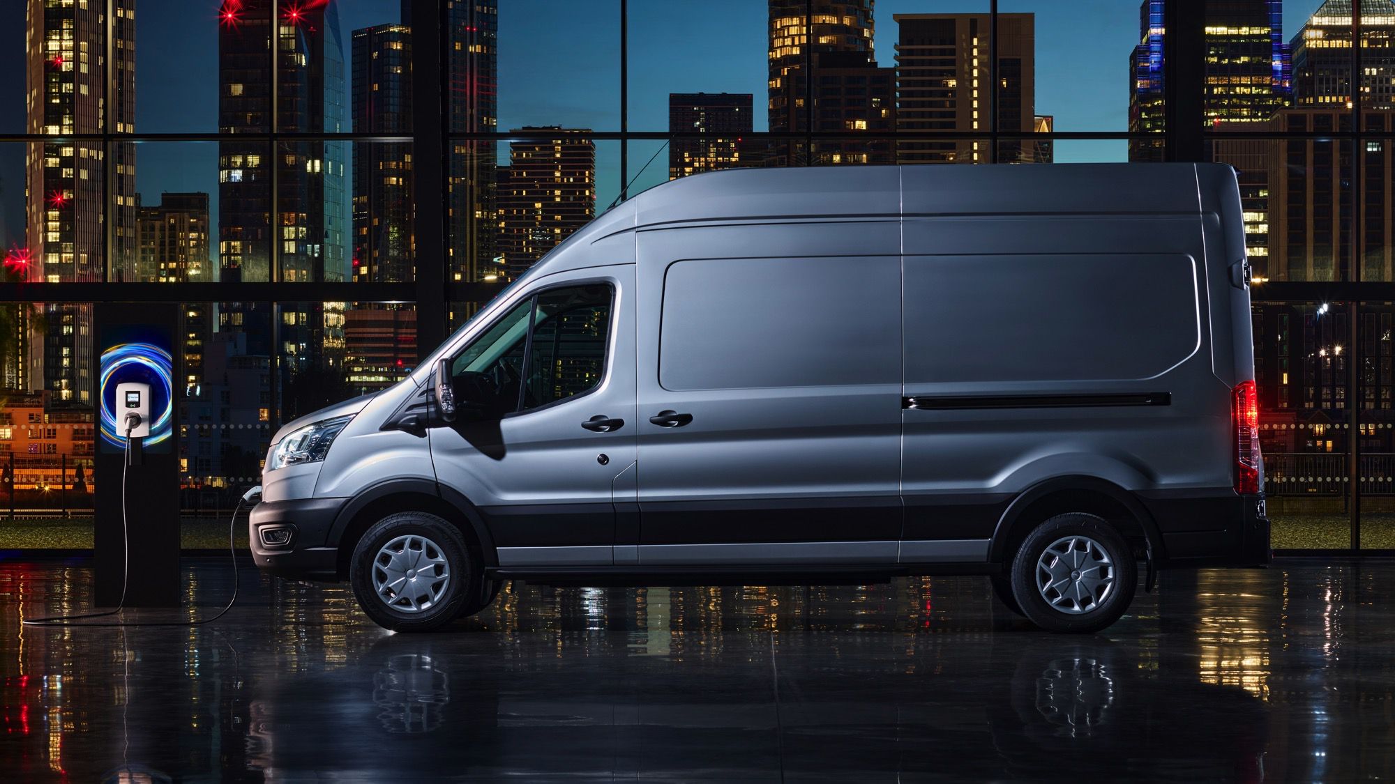 El Ford E-Transit es el camión eléctrico del que deberíamos estar ...