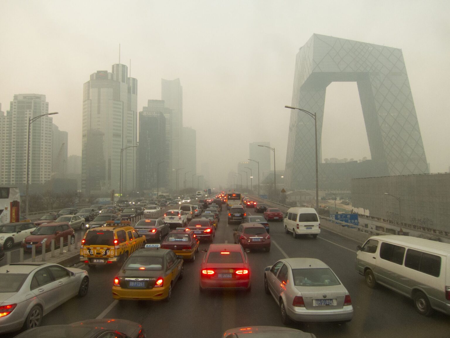 ¿Cuánta contaminación del aire proviene de los automóviles ...